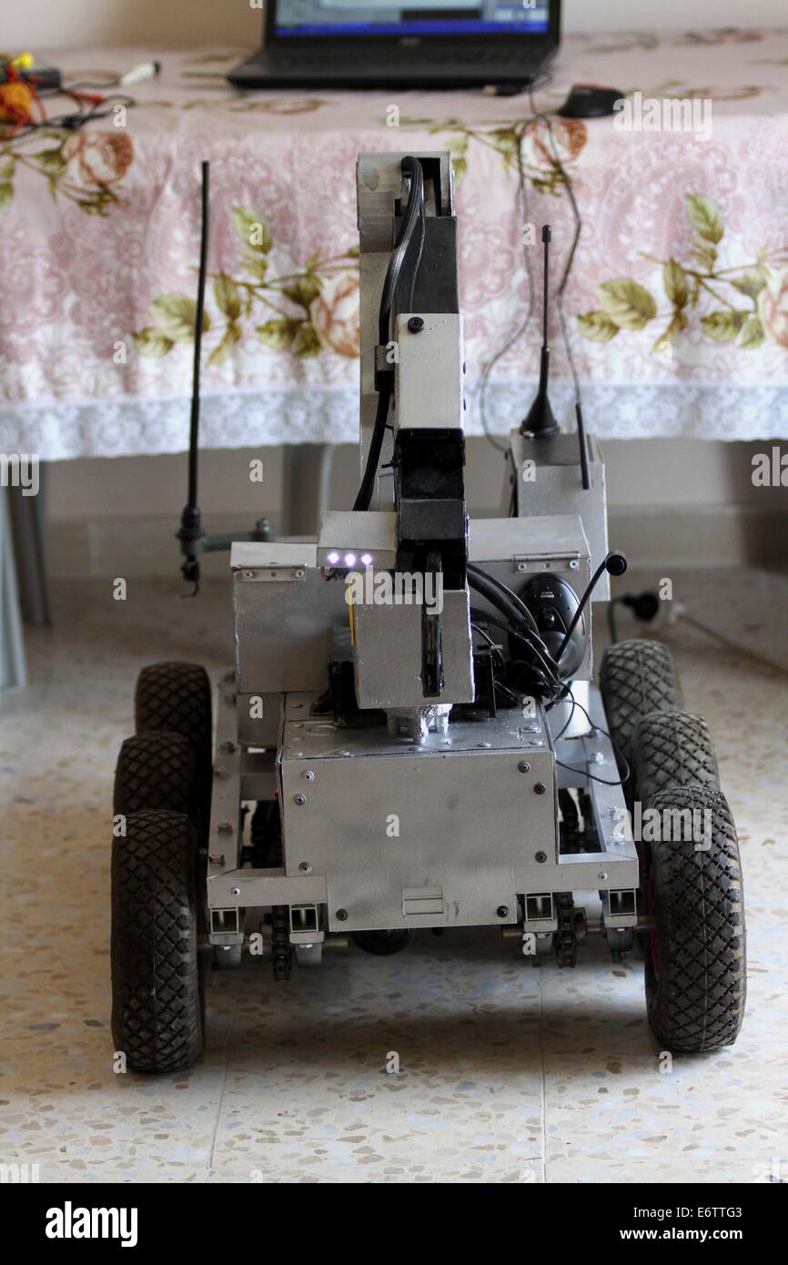 Inventor of the tank hi-res stock photography and images - Alamy