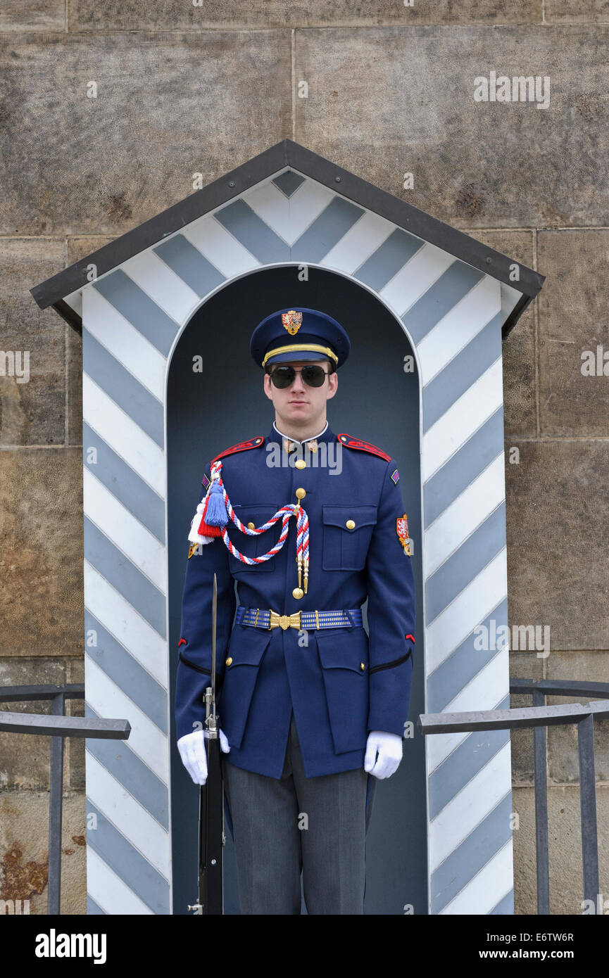 Sentry duty hi-res stock photography and images - Alamy