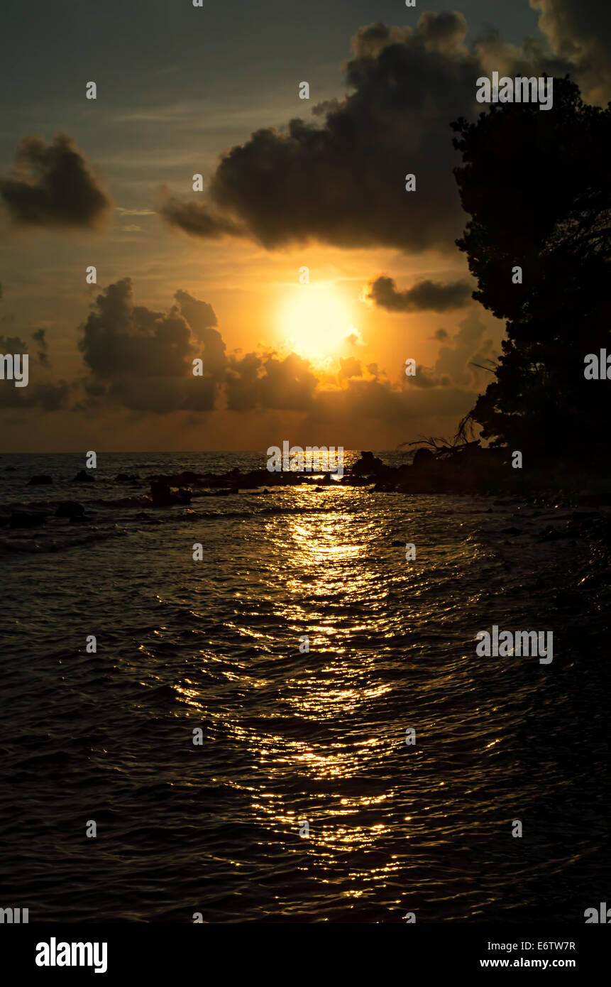 Sea summer sunset landscape hi-res stock photography and images - Alamy