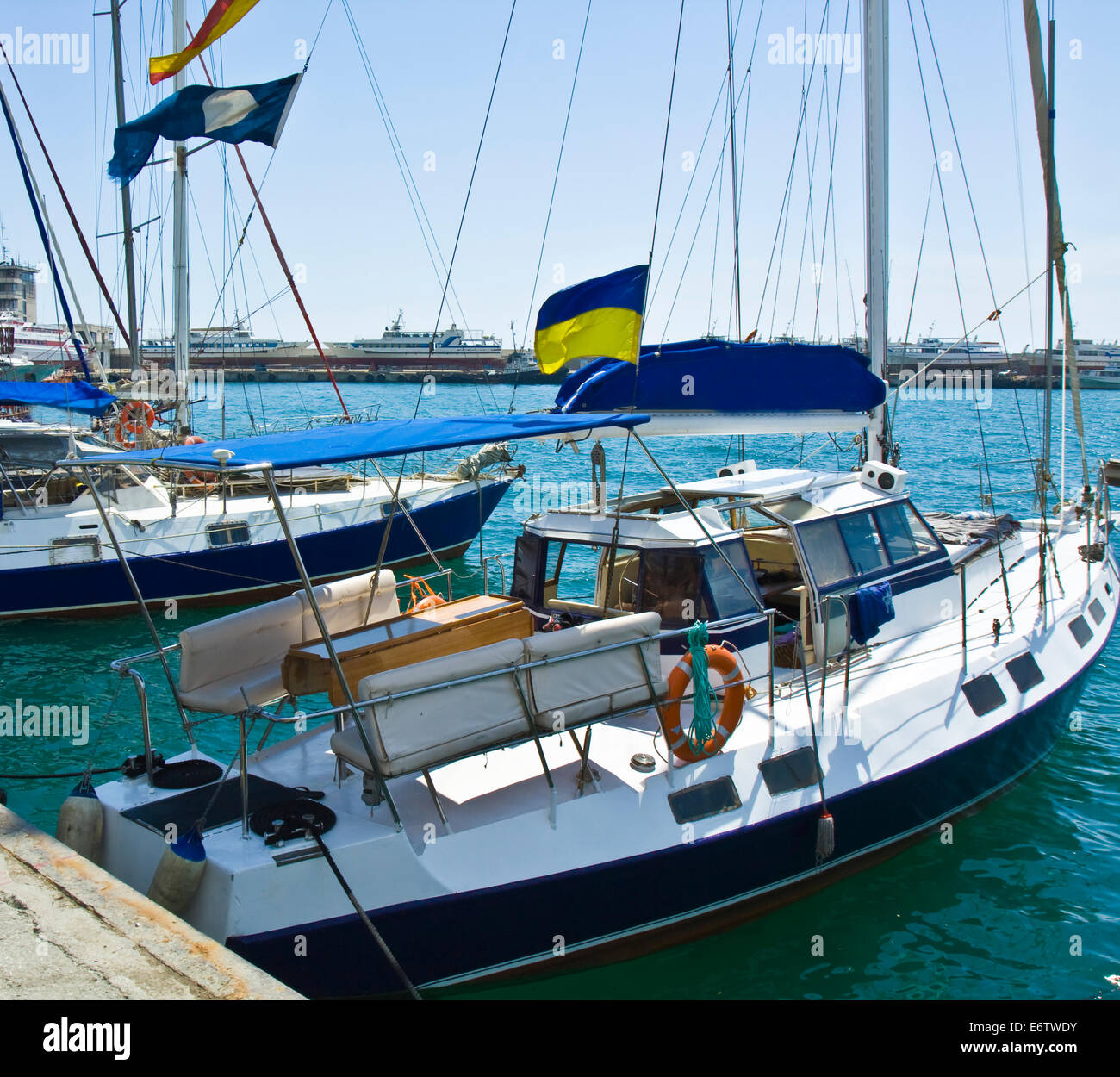 Yahts standing hi-res stock photography and images - Alamy