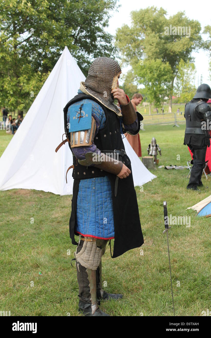 Prepare for battle hi-res stock photography and images - Alamy