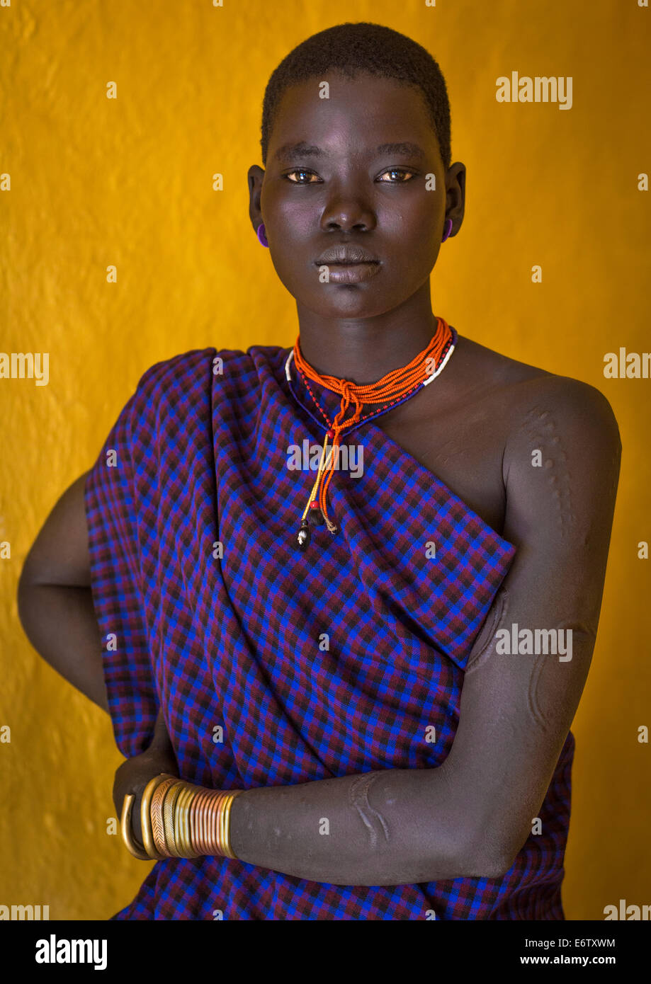 Portrait bodi tribe woman hana hi-res stock photography and images - Alamy