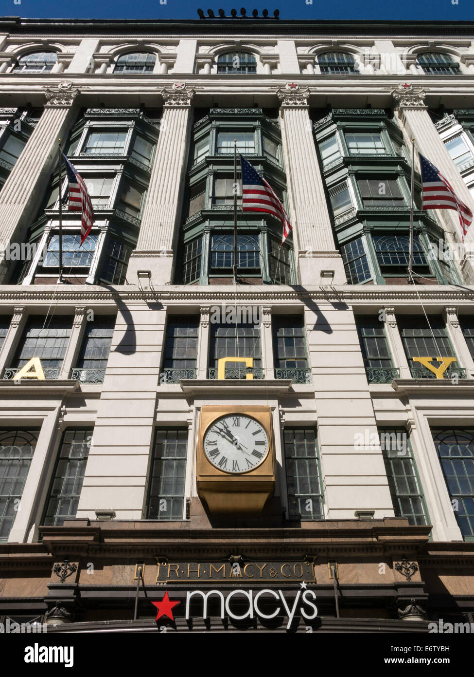 R. H. Macy & Company Flagship Store, NYC Stock Photo - Alamy