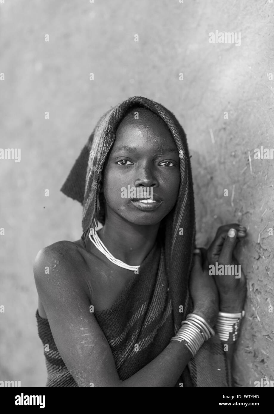 Portrait bodi tribe woman hana hi-res stock photography and images - Alamy