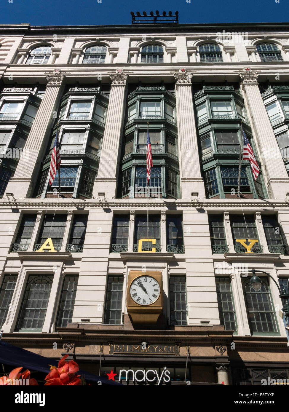 55 logo brand name signage hi-res stock photography and images - Alamy