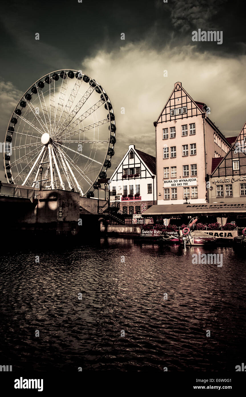 Kids carousel and ferris hi-res stock photography and images - Alamy