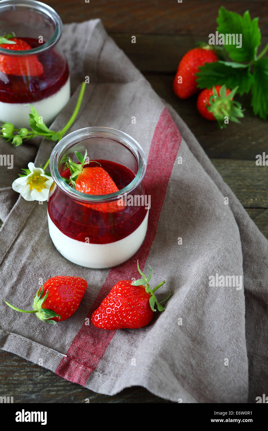 panna cotta in jars, food closeup Stock Photo - Alamy