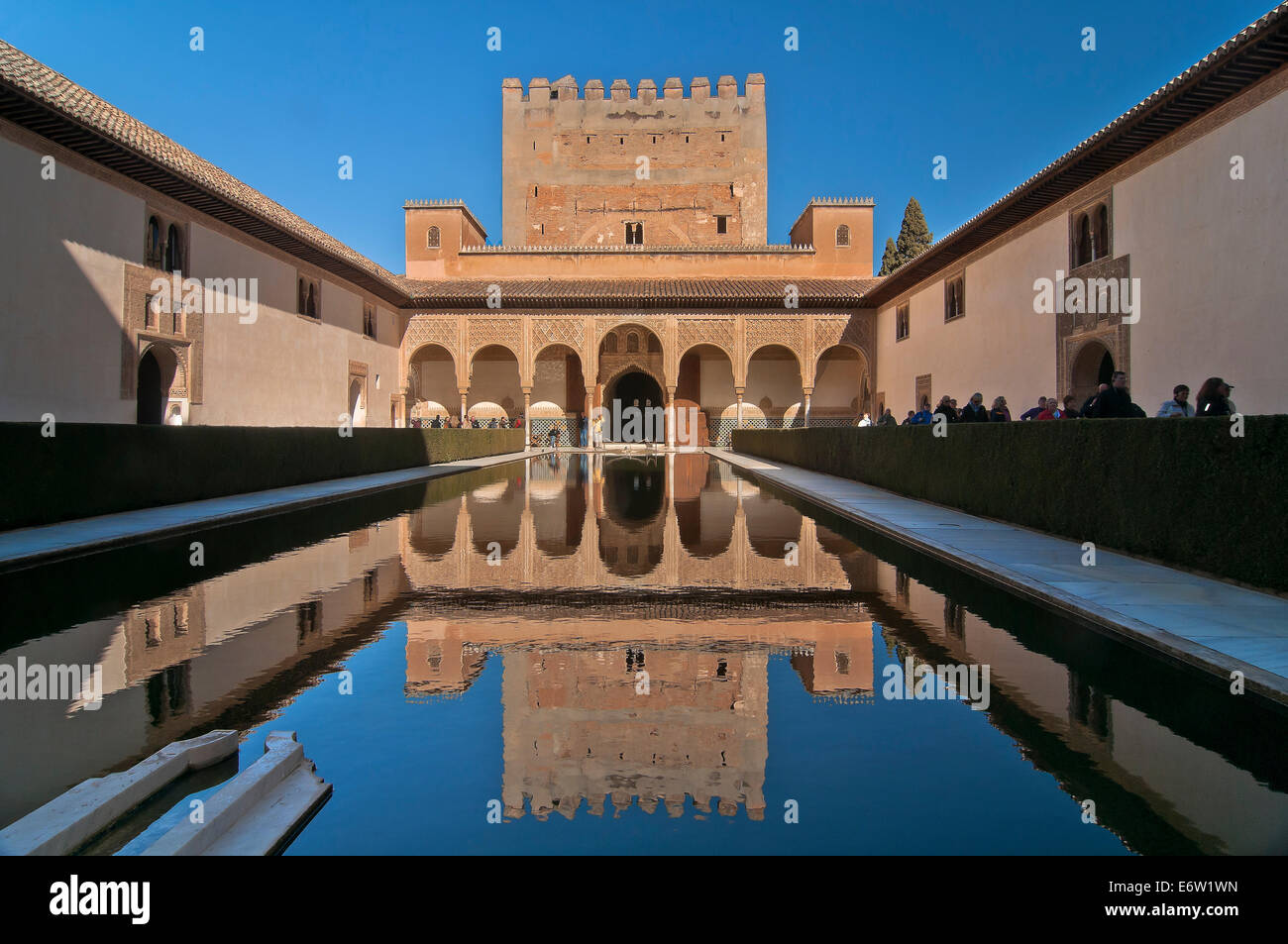 Court of the Myrtles and Comares Tower, The Alhambra, Granada, Region ...