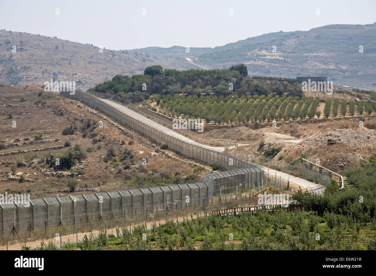 Golan Heights, Israel. 31st Aug, 2014. The Syrian - Israeli border ...