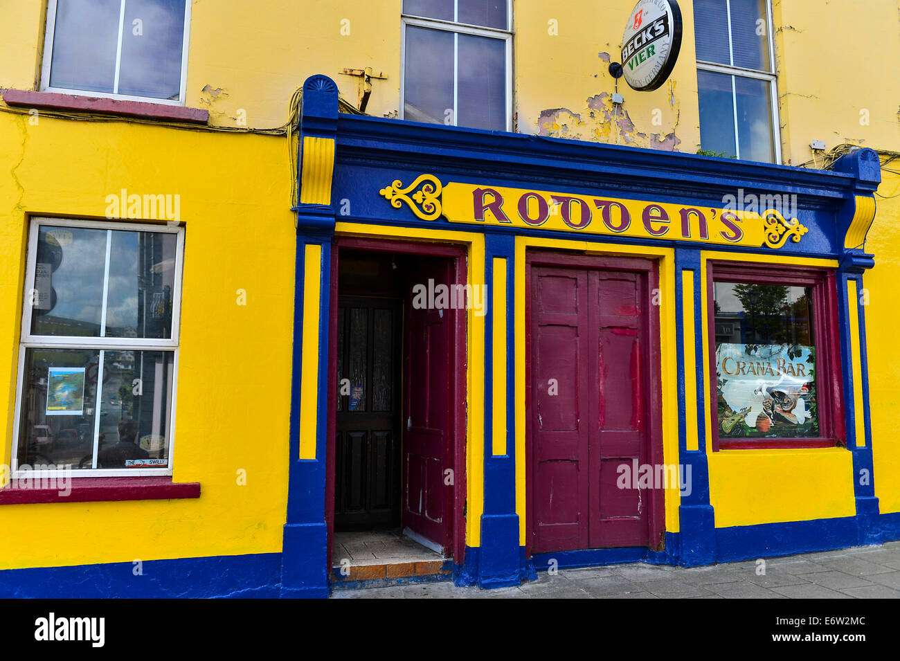 Donegal Pub High Resolution Stock Photography and Images - Alamy