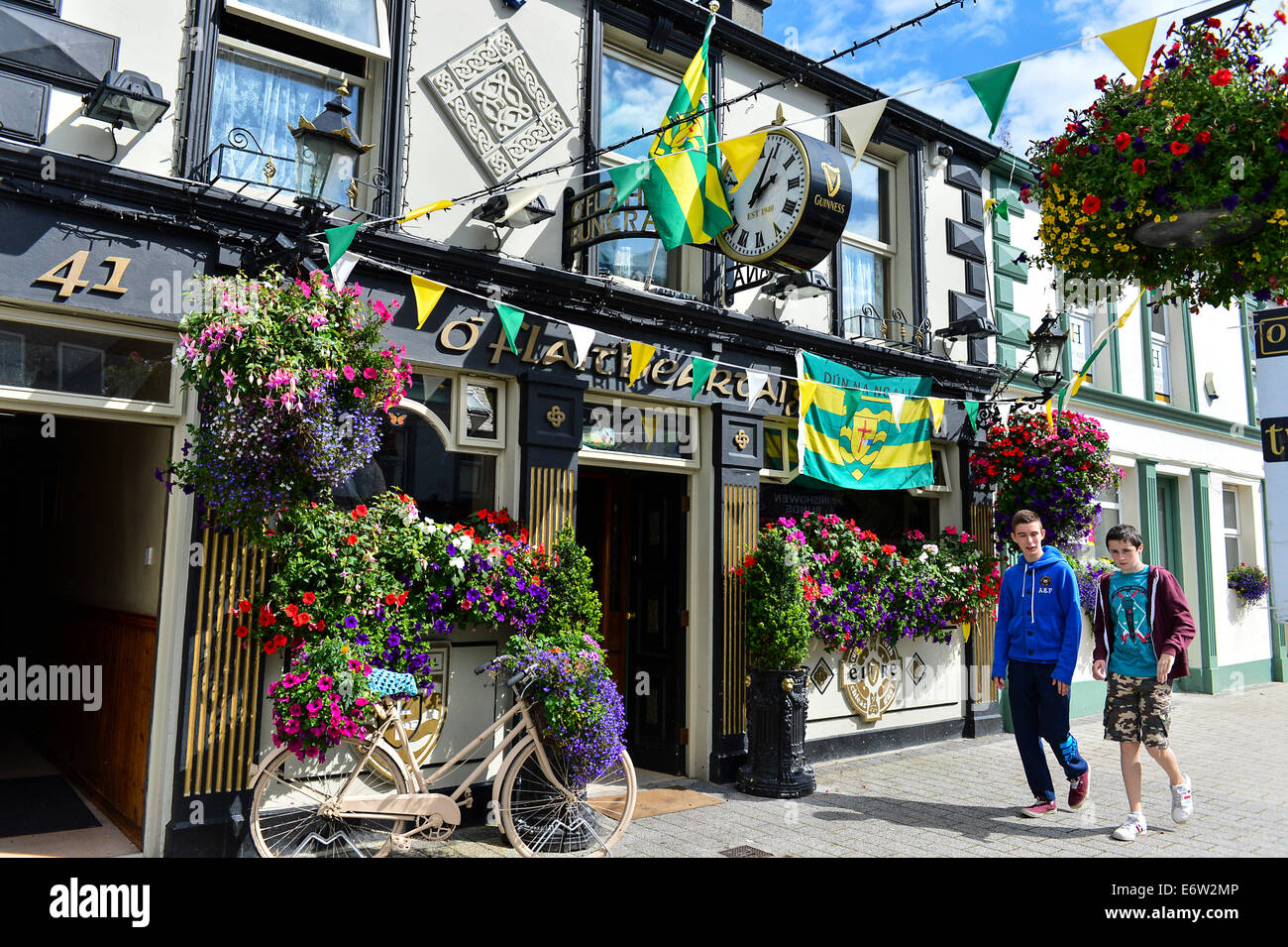 Jean O'Flaherty's traditional Irish pub, Buncrana, County Donegal ...