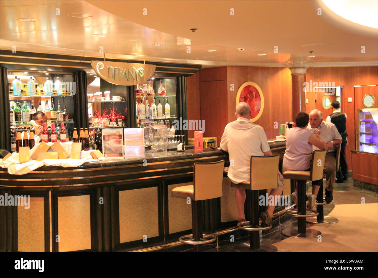 Tiffanys bar hi-res stock photography and images - Alamy