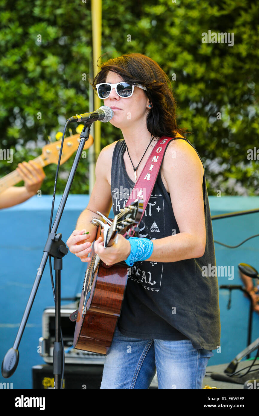 Sonia leigh hi-res stock photography and images - Alamy