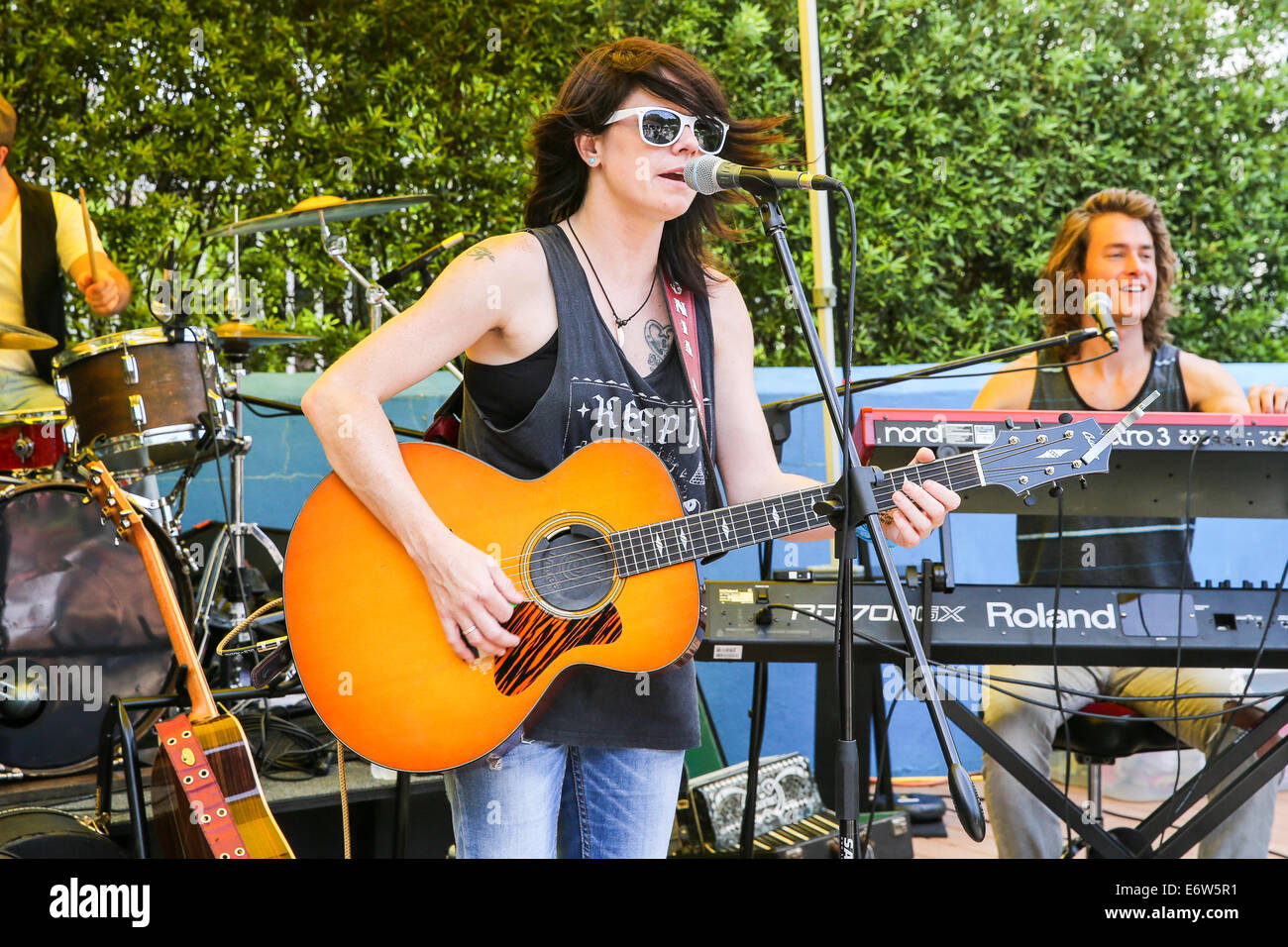 Singer Sonia Stock Photos & Singer Sonia Stock Images - Alamy