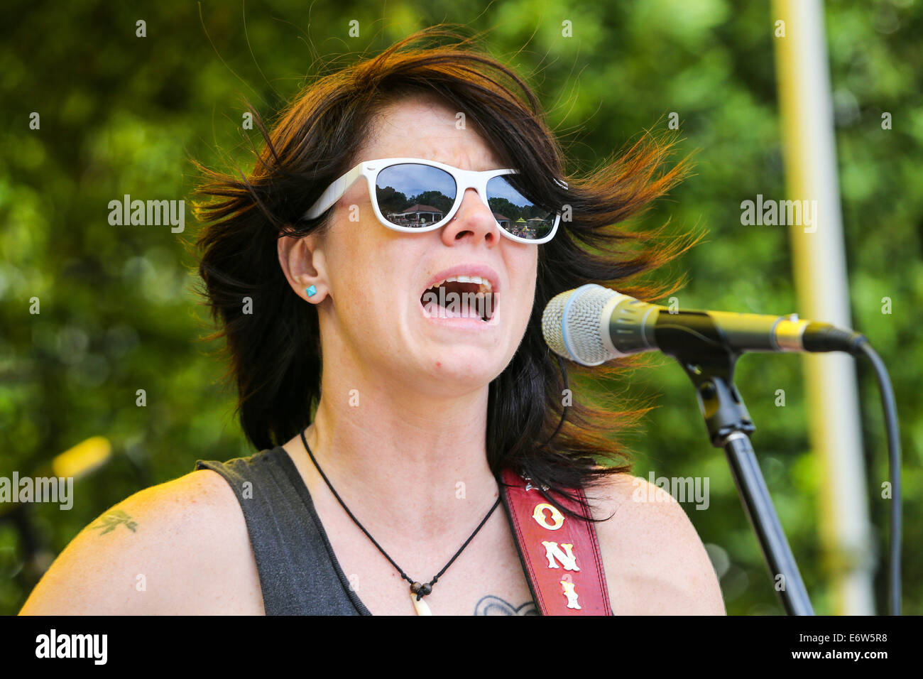 Singer Sonia High Resolution Stock Photography and Images - Alamy