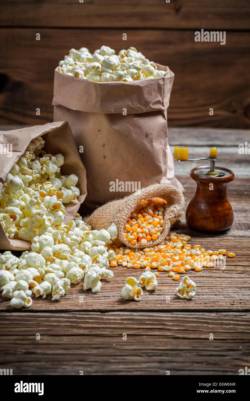 Homemade popcorn with salt Stock Photo - Alamy