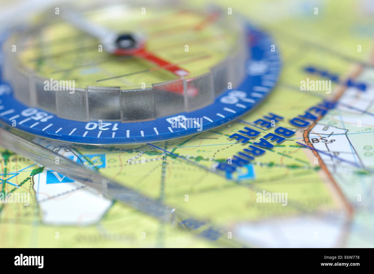 Os map compass hi-res stock photography and images - Alamy