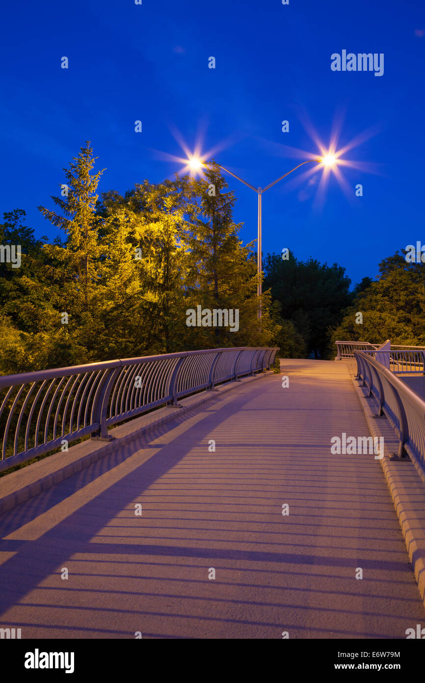 A small pedestrian bridge that crosses Smith-Triller Viaduct that ...
