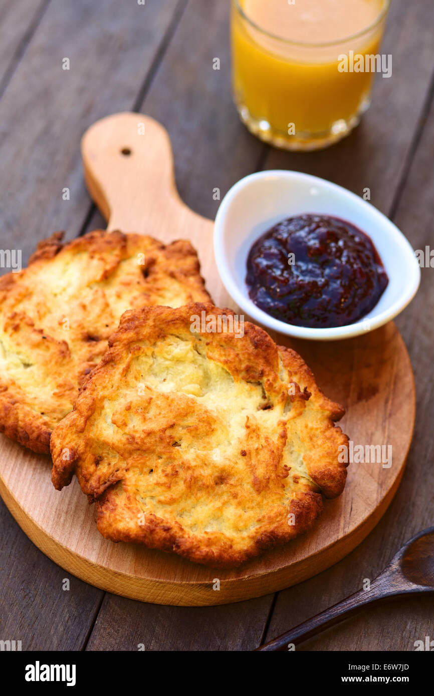 Deep fried flat bread hi-res stock photography and images - Alamy