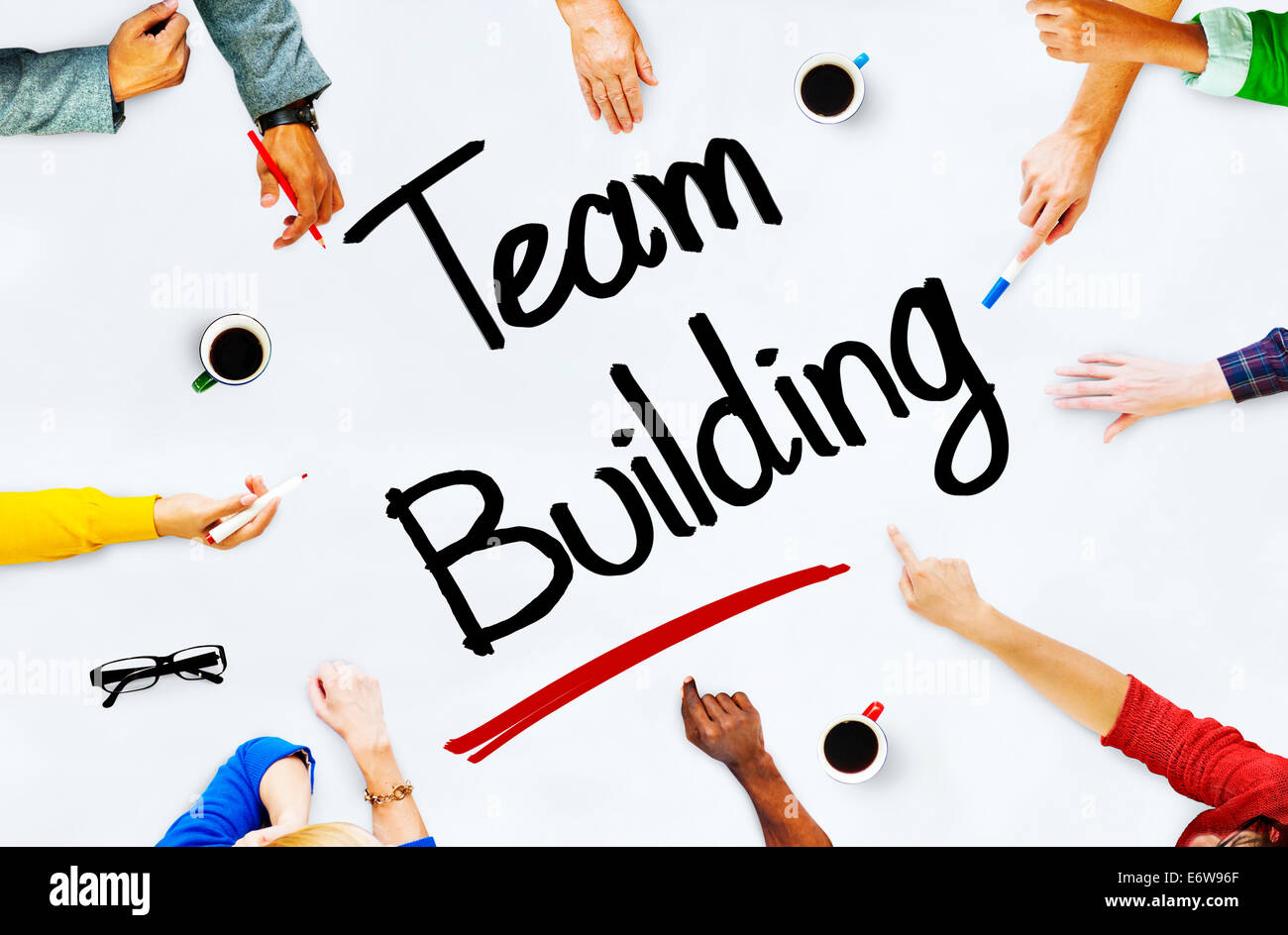 Team building hi-res stock photography and images - Alamy