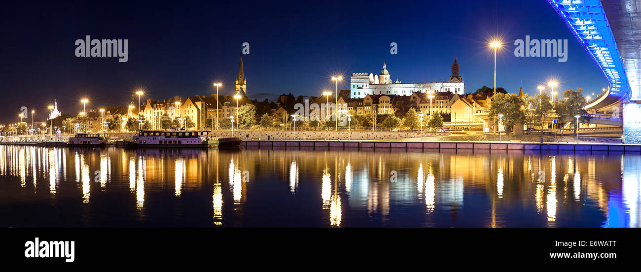 Panoramic view of Szczecin (Stettin) City with Pomeranian Dukes Castle ...