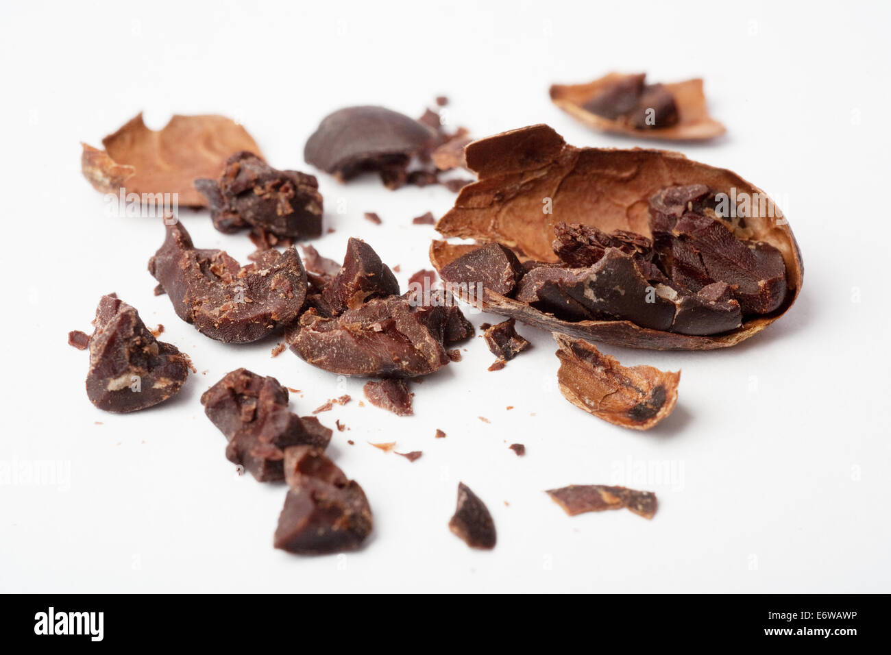 Cocoa bean cut out hi-res stock photography and images - Alamy