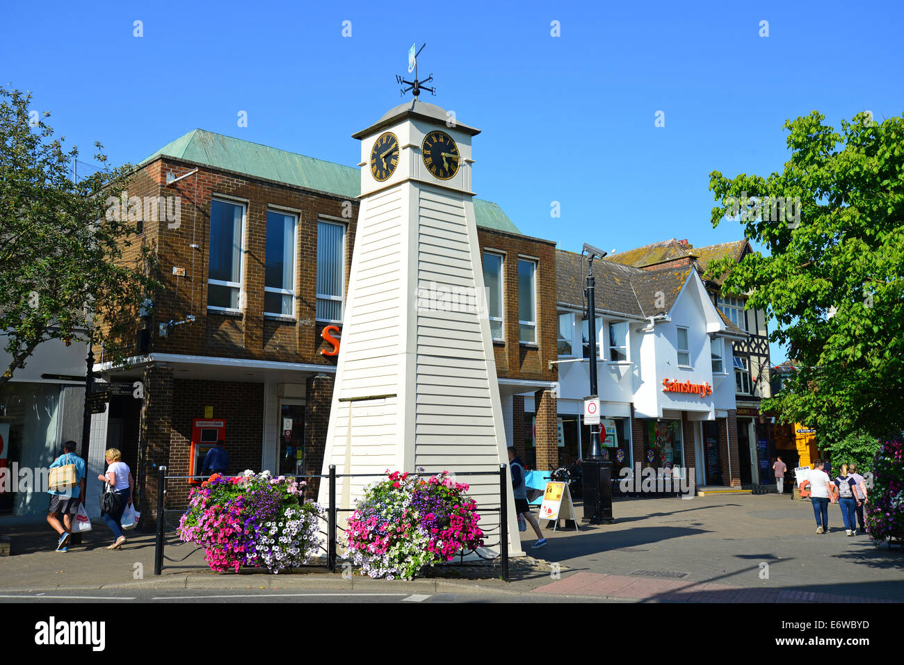 Littlehampton town centre hi-res stock photography and images - Alamy