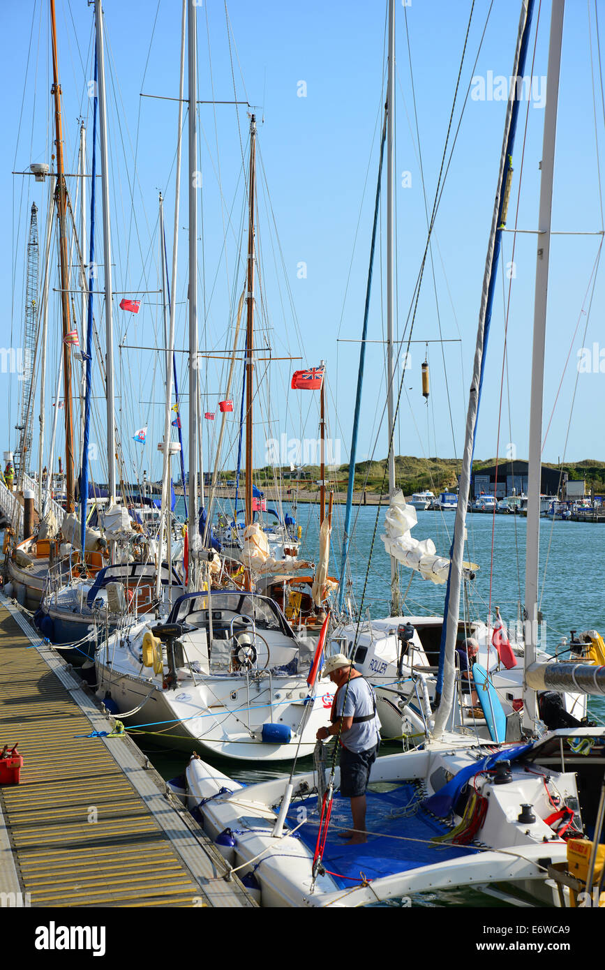 Littlehampton Town Centre High Resolution Stock Photography and Images ...