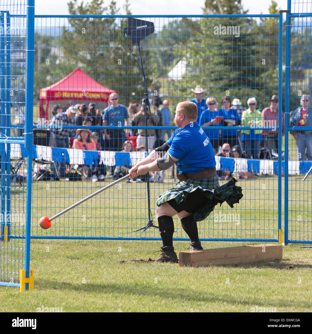 Scottish highland games hammer hi-res stock photography and images - Alamy