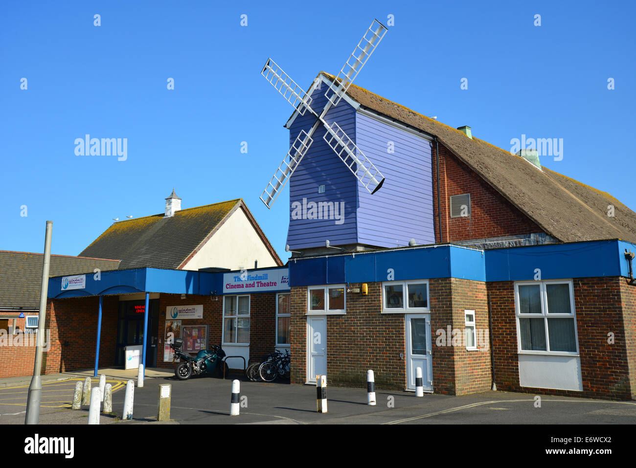 Littlehampton town centre hi-res stock photography and images - Alamy