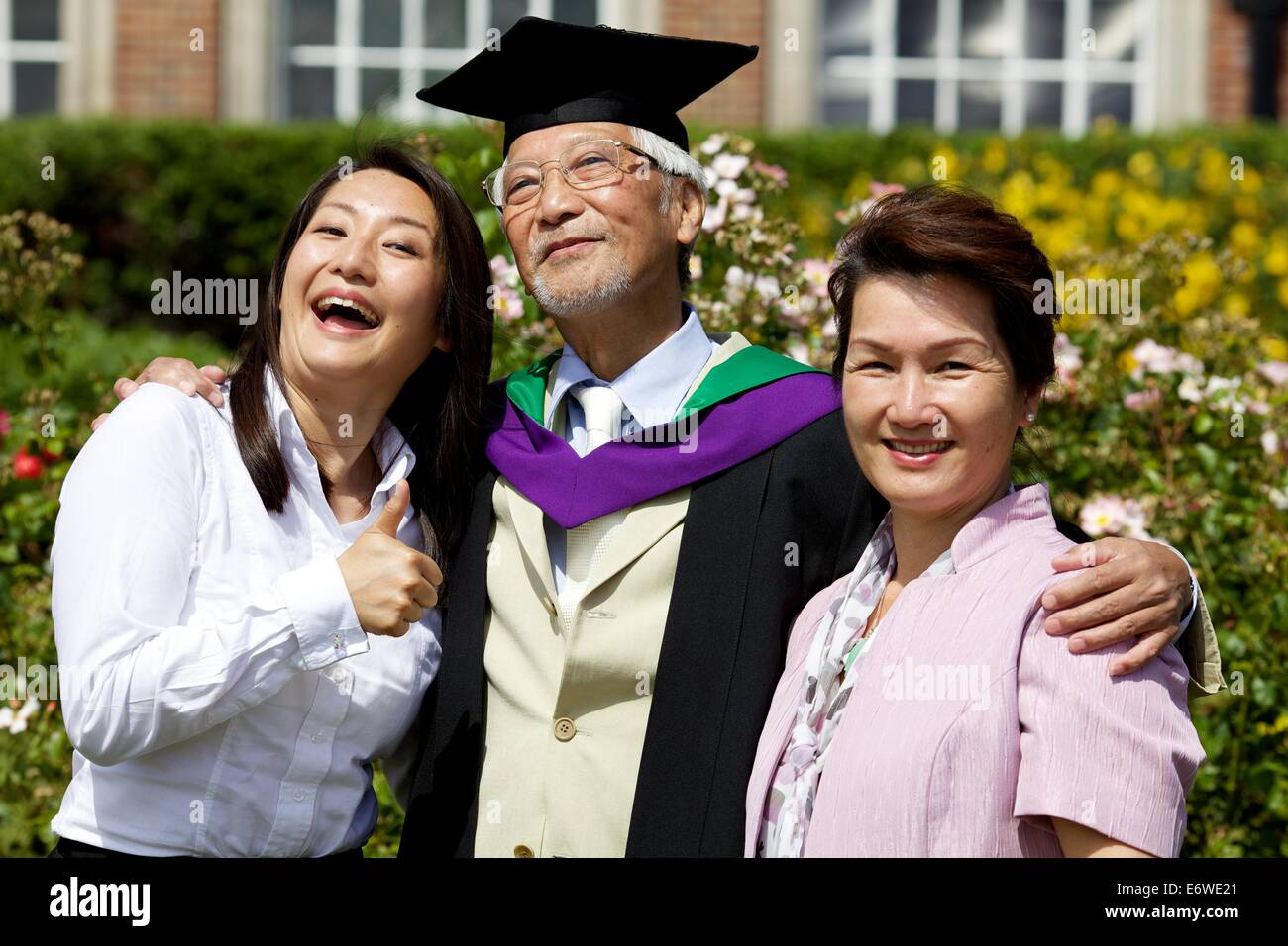 Graduation Students With Parents