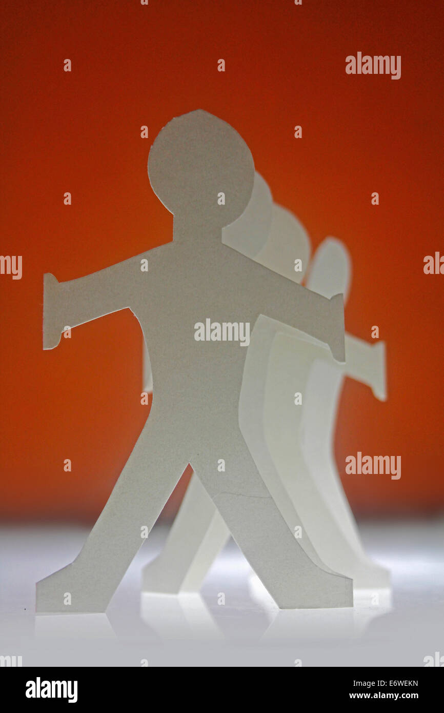 Paper men hi-res stock photography and images - Alamy