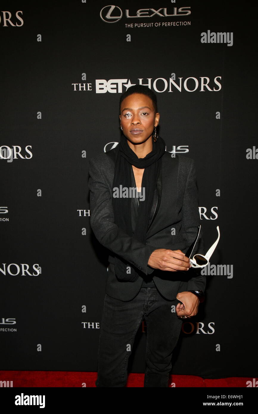 The BET Honors 2014 Hosted by Wayne Brady Honoring Aretha Franklin ...