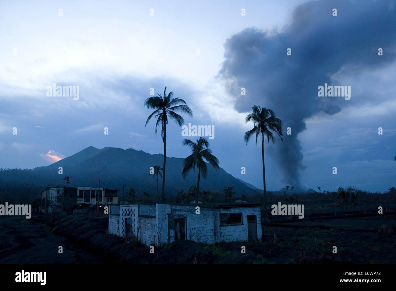 Papua new guinea rabaul town hi-res stock photography and images - Alamy