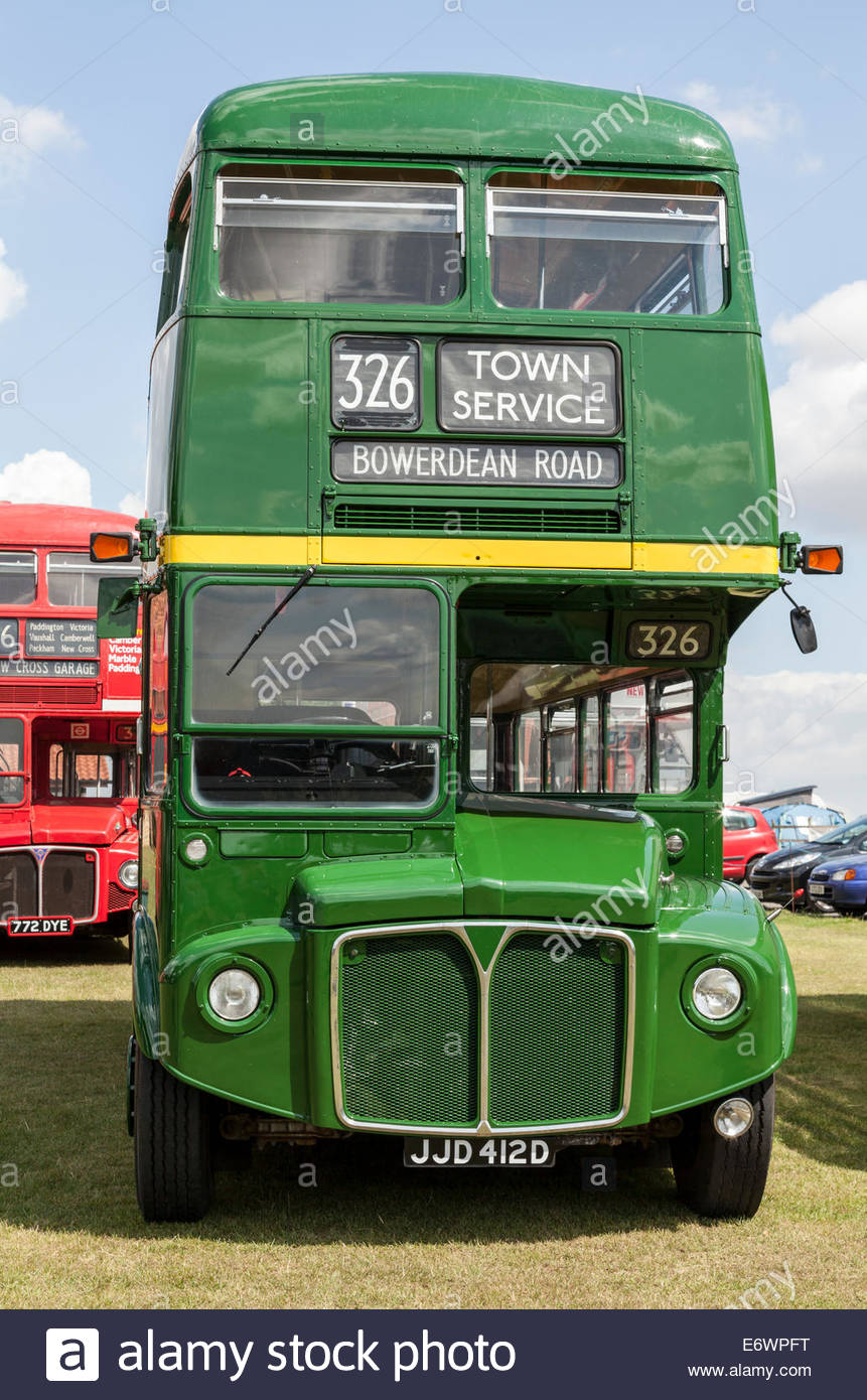 Green Line Routemaster Bus High Resolution Stock Photography and Images ...