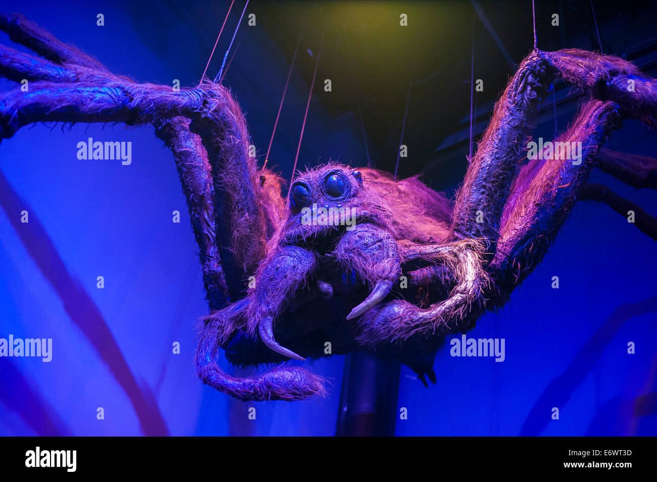Animatronic film hi-res stock photography and images - Alamy