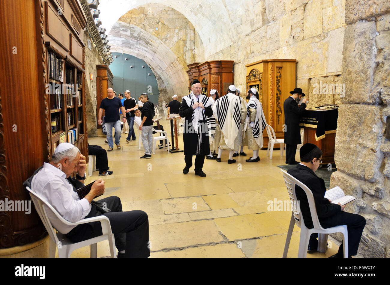 Read western wall hi-res stock photography and images - Alamy