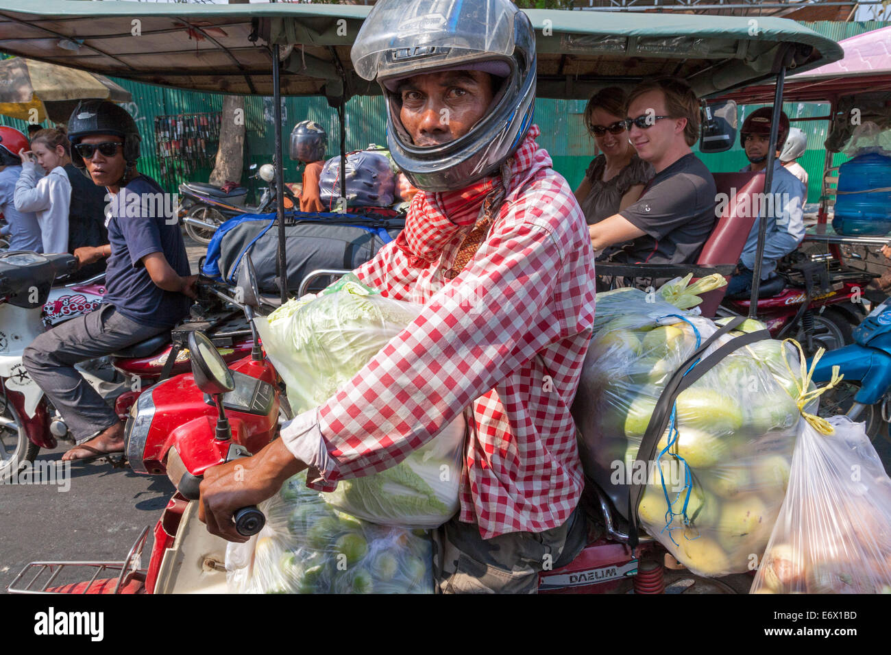 Motorcycle vendor, Phnom Penh, Cambodia Stock Photo - Alamy