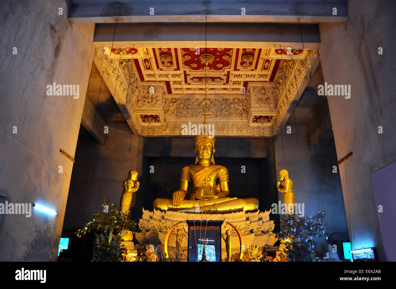 The oyster shell temple hi-res stock photography and images - Alamy