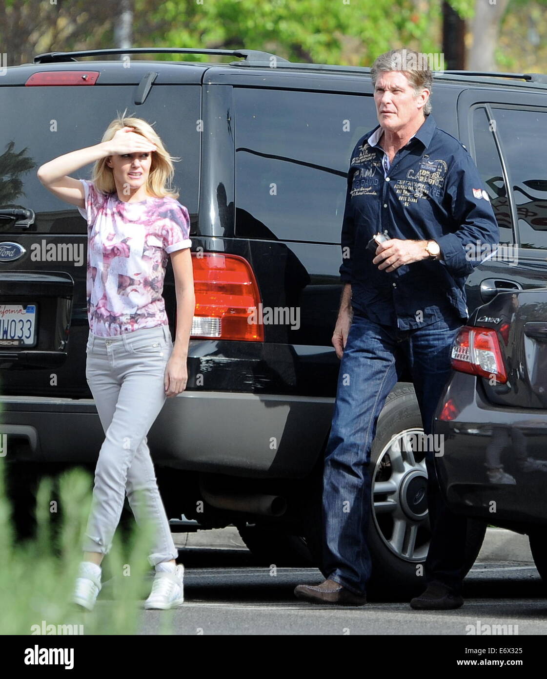 Former 'Baywatch' star David Hasselhoff shows off a toned physique at ...