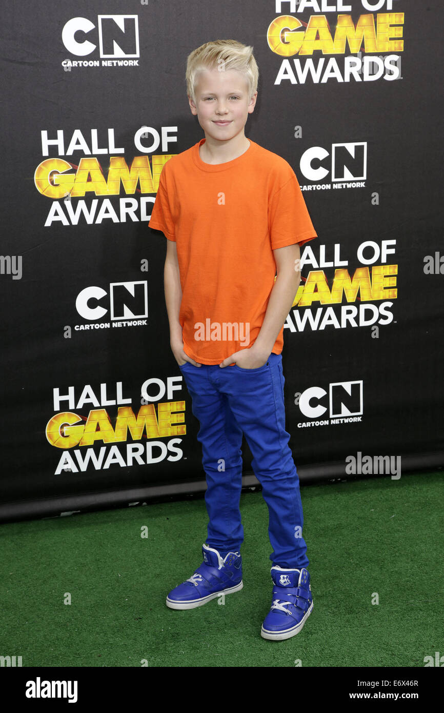 Cartoon Network's Hall of Game Awards at The Barker Hangar - Arrivals ...