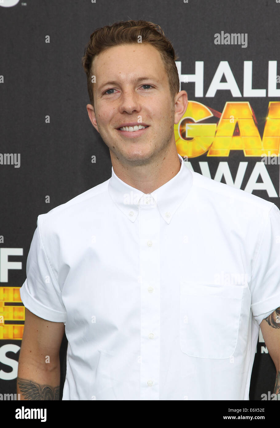 Cartoon Network's Hall of Game Awards at The Barker Hangar - Arrivals ...