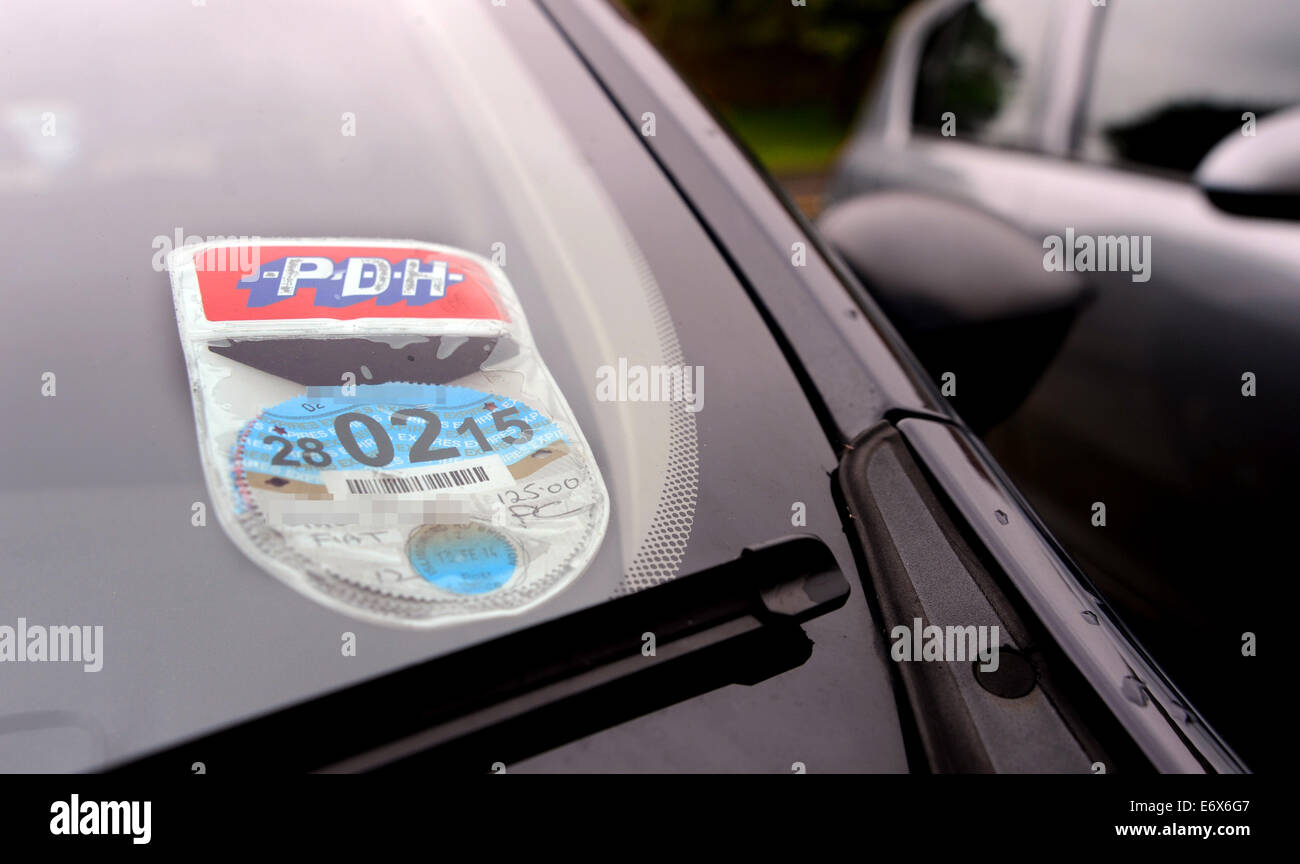 Old uk tax disc hi-res stock photography and images - Alamy