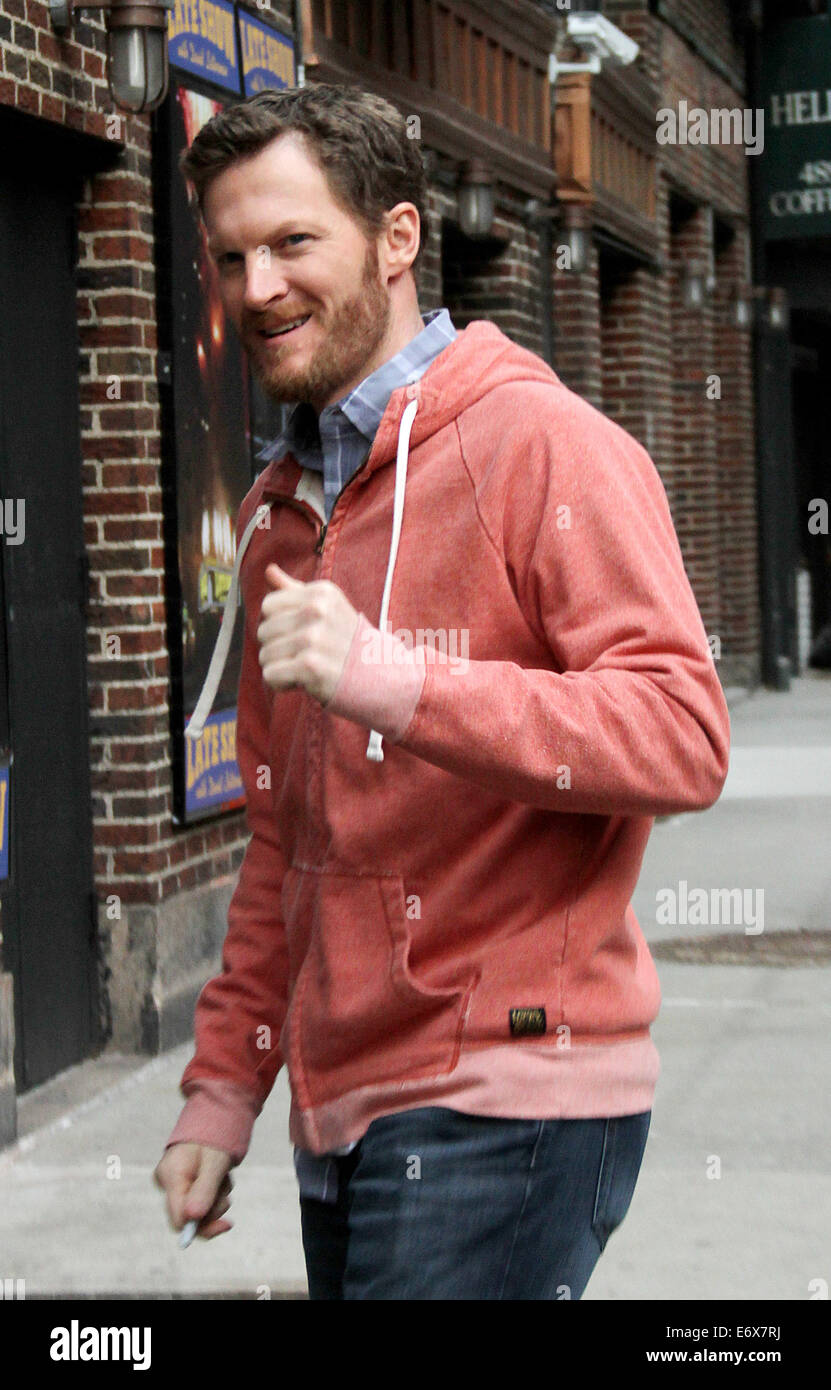 Celebrities arrive outside the Ed Sullivan Theater, for the taping on ...
