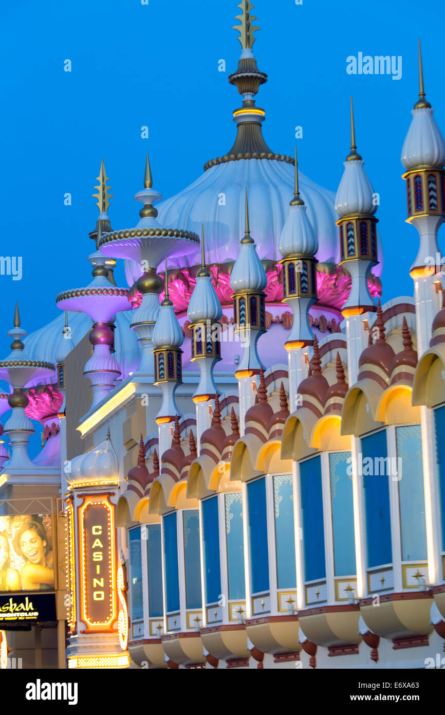 USA,New Jersey,Atlantic City, Taj Mahal casino exterior Stock Photo - Alamy