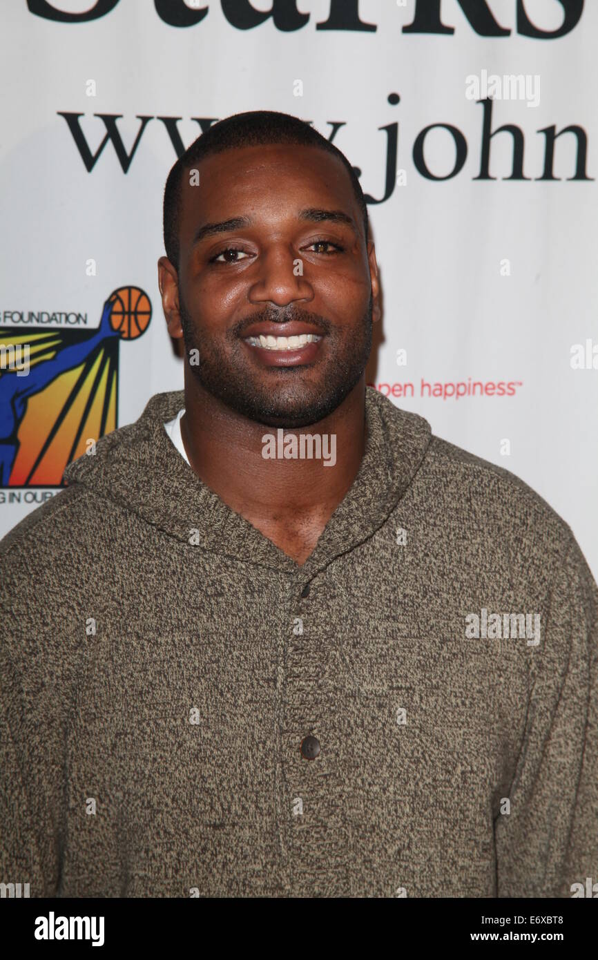 The John Starks Foundation hosts annual celebrity Bowling Tournament at ...