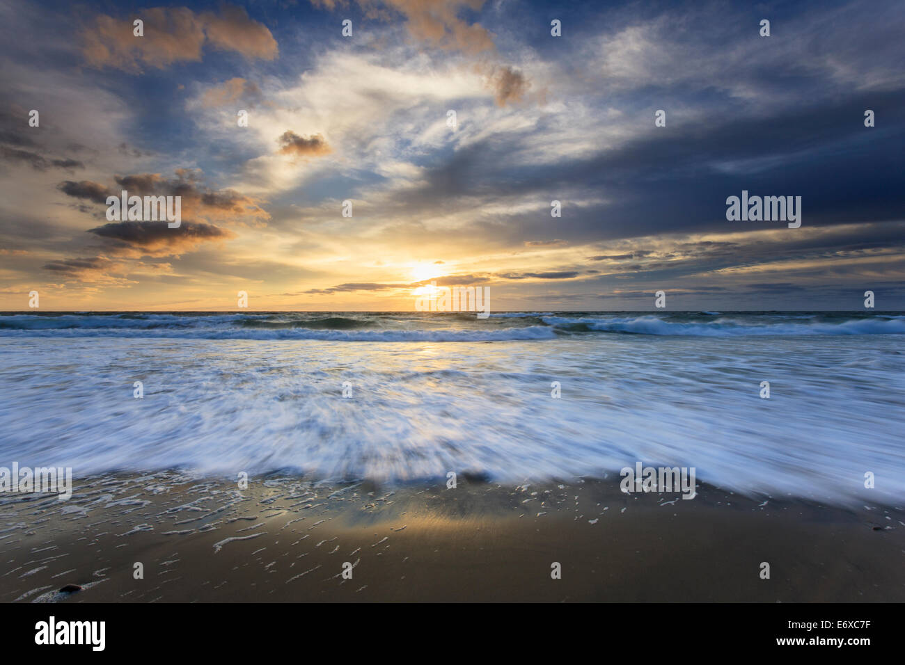 Block island crescent beach hi-res stock photography and images - Alamy