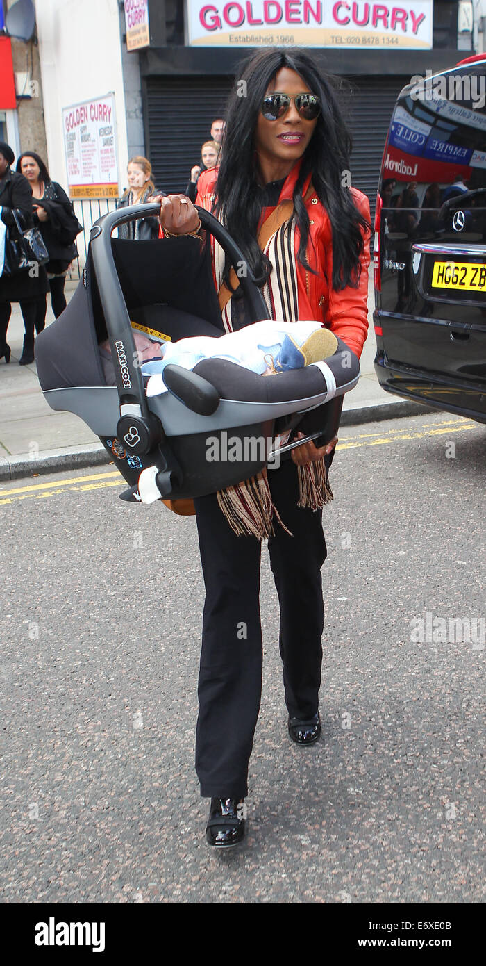Sinitta and Laura Hamilton visit Childsplay clothing shop in Ilford ...