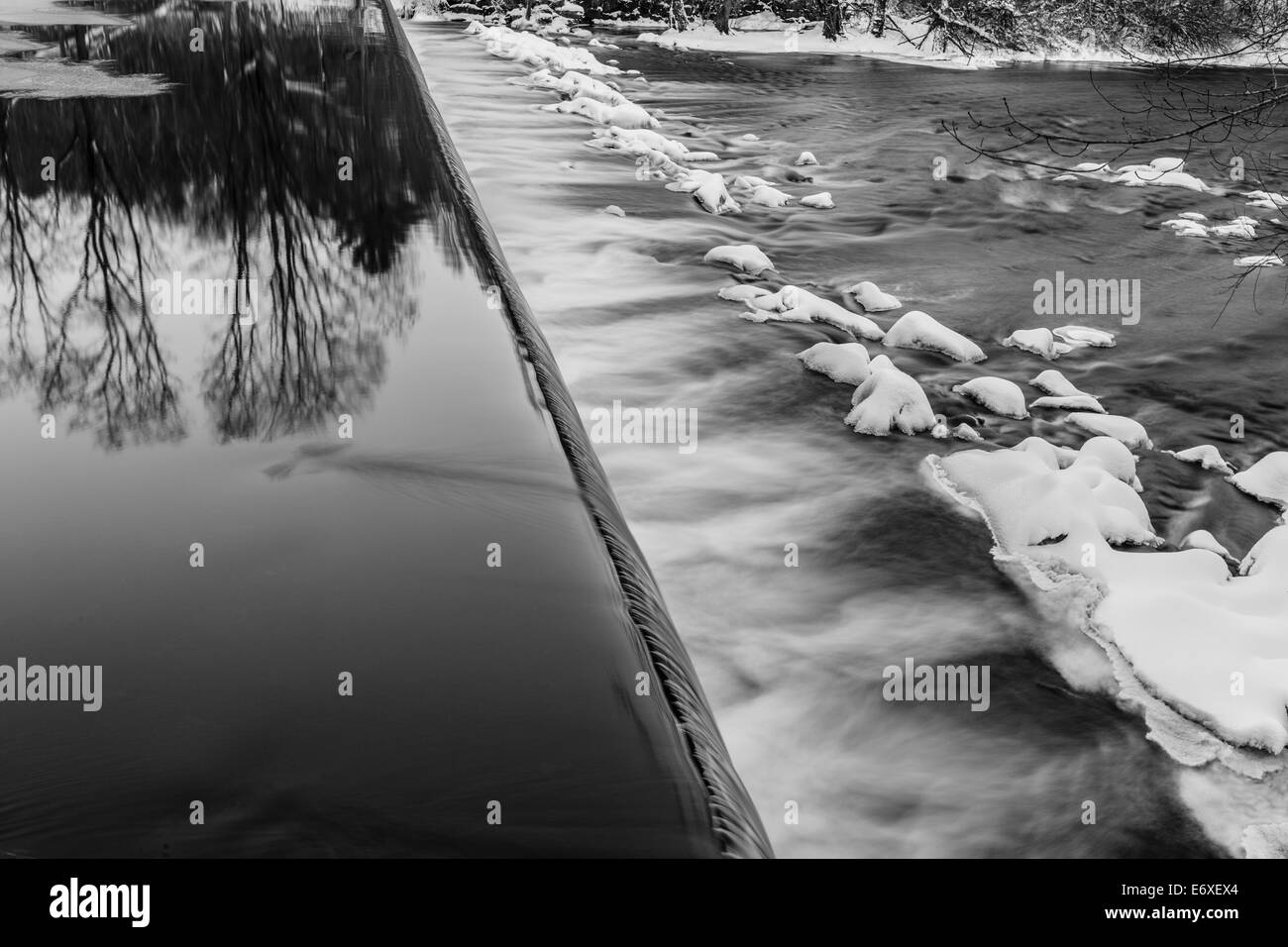 Cochrane dam hi-res stock photography and images - Alamy