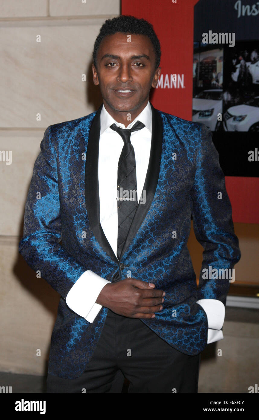 The peninsula beverly hills hotel hi-res stock photography and images ...